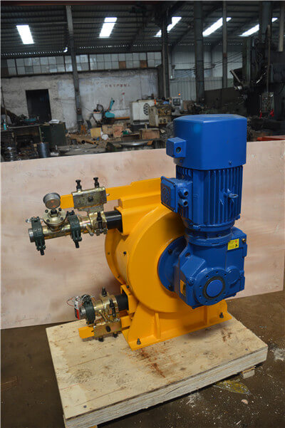 Industrial peristaltic hose pumps